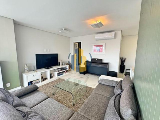 APARTAMENTO MOBILIADO E FINAMENTE DECORADO
