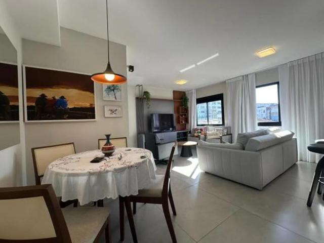 Apartamento Mobiliado e Reformado com Closet, Churrasqueira e Infraestrutura Completa no Centro de P