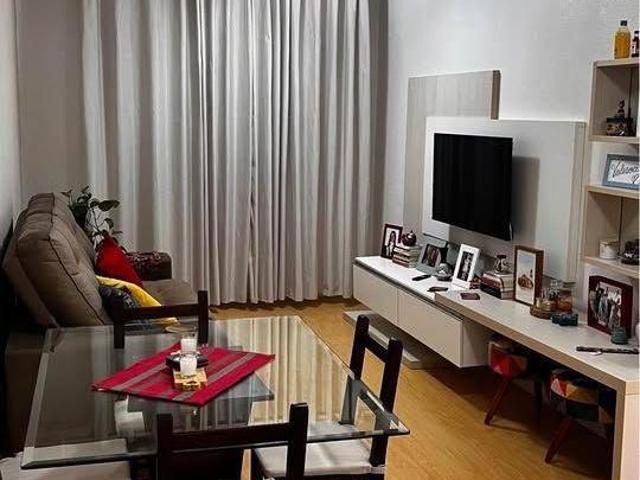 Apartamento Mobiliado e reformado, com sacada e Vaga Coberta Bairro Sarandi