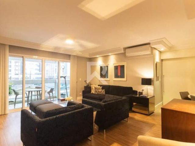 Apartamento Mobiliado em Cond. Clube com 3 suítes para venda 160m2 Água Verde, Curitiba PR