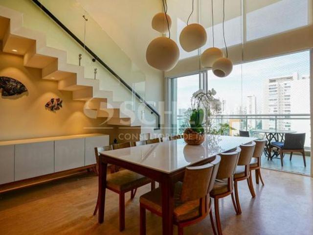 Apartamento mobiliado em andar alto com mezanino e varanda gourmet Brooklin