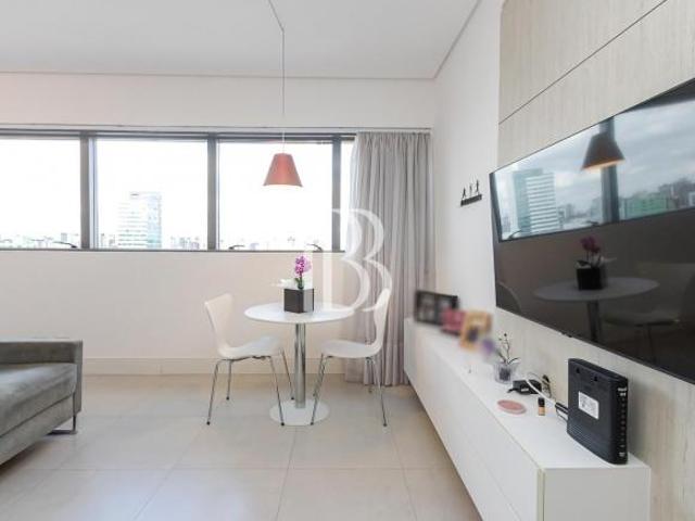 Apartamento mobiliado em andar alto no Universe Life Square