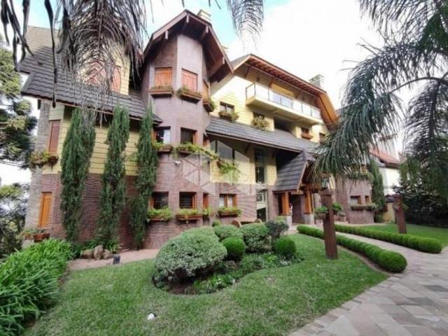 Apartamento mobiliado em Gramado com 3 dormitórios sendo uma suíte