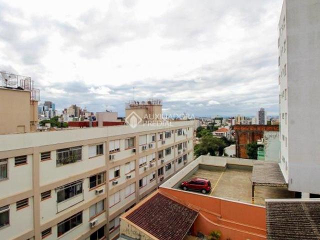 Apartamento mobiliado em localização estratégica de Porto Alegre