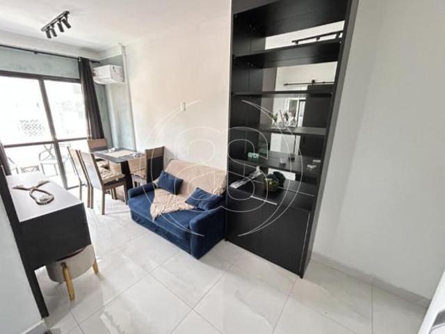 Apartamento Mobiliado em Moema com Varanda e 1 Vaga ? 32 m²