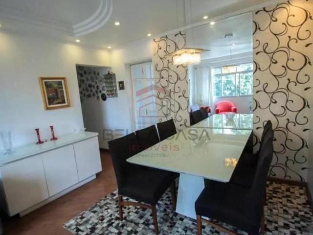 Apartamento mobiliado está localizado na Mooca, oferecendo uma excelente oportunidade