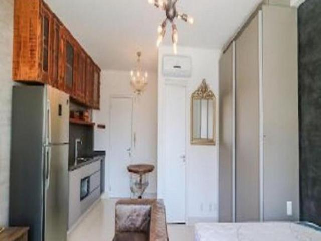 Apartamento mobiliado impecavel p/venda c/40m2 01 suite 01 vagas Itaim Bibi
