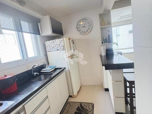 Apartamento Mobiliado no 10º Andar Residencial La Perle