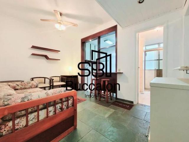 Apartamento Mobiliado no Coração do Gonzaga — Santos/SP | 1 Dormitório • Escriturado • Vaga Demarcad