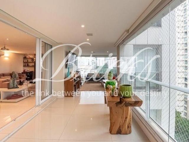 APARTAMENTO MOBILIADO NO CAMPO BELO/ SOPHISTIC 4 suítes 5 vagas