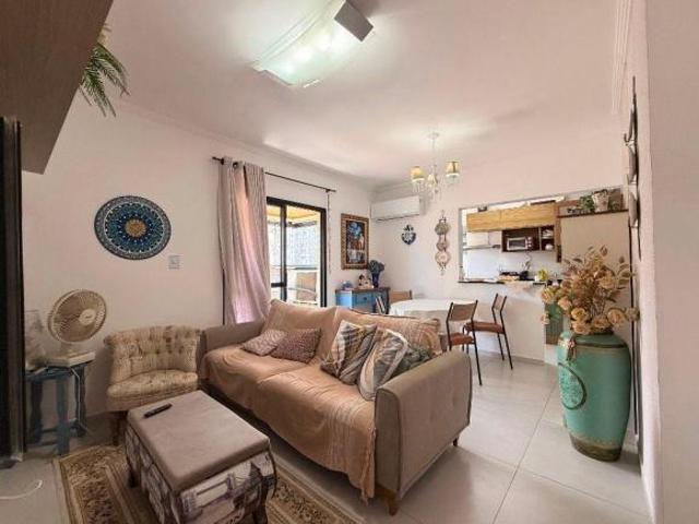 Apartamento mobiliado no Canto do Forte