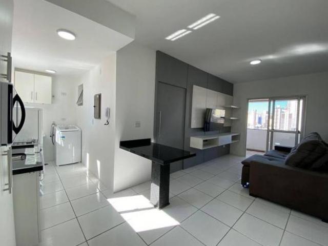Apartamento mobiliado no Centro de Curitiba