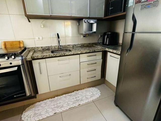 Apartamento Mobiliado no Centro de Londrina com Varanda e Vista Pan