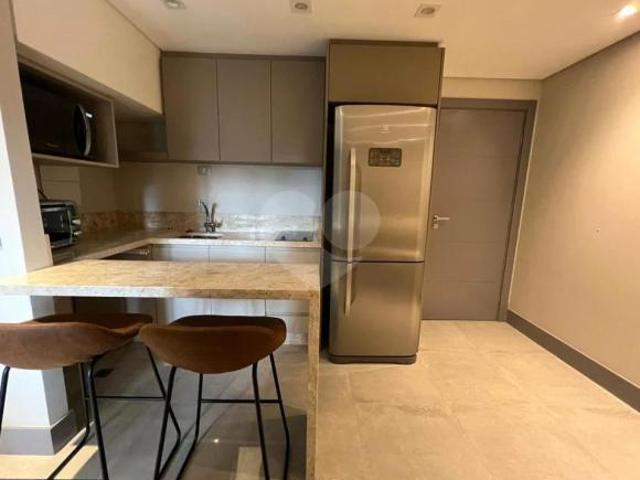 APARTAMENTO MOBILIADO NO BATEL 32 m² FACE NORTE VAGA DE GARAGEM R$ 540 MIL