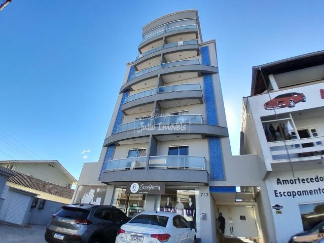 Apartamento mobiliado no bairro Santa Rita