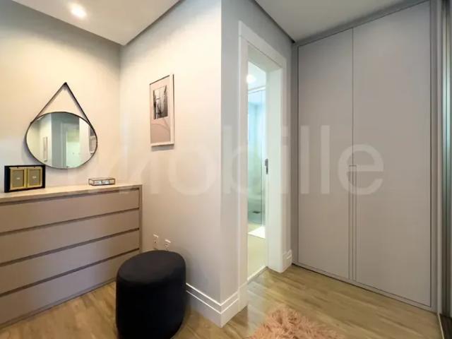 Apartamento mobiliado no Edifício Phoenix Tower em Balneário Camboriú