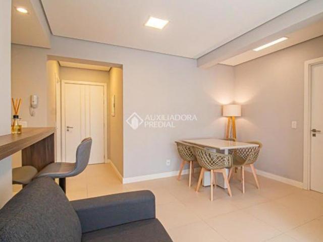 Apartamento mobiliado no Trend Nova Carlos Gomes bairro Petrópolis