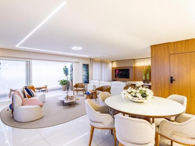 Apartamento mobiliado na Alameda Ricardo Paranhos com 265 m², 3 suítes e 4 vagas