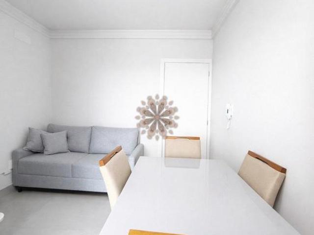 Apartamento mobiliado, sacada com churrasqueira