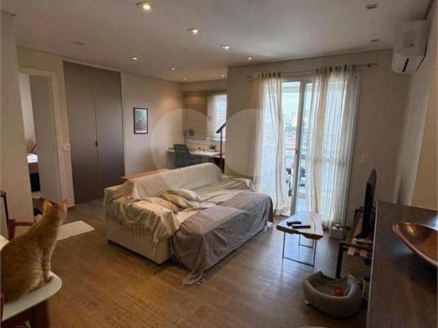 Apartamento mobiliado para venda no Alto da Lapa