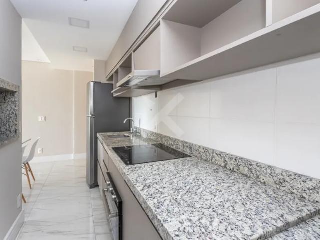 Apartamento mobiliado para alugar no bairro Petrópolis!