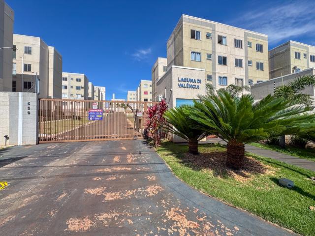 Apartamento mobiliado para alugar no Edifício Laguna Di Valência