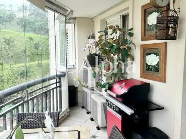 Apartamento mobiliado para locação e venda no Condomínio Jardins de Tamboré em Santana de Parnaíba