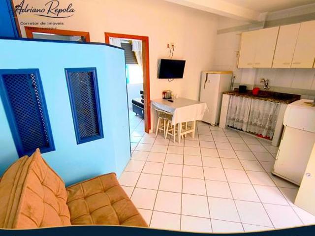 Apartamento mobiliado pé na areia Centro de Mongaguá