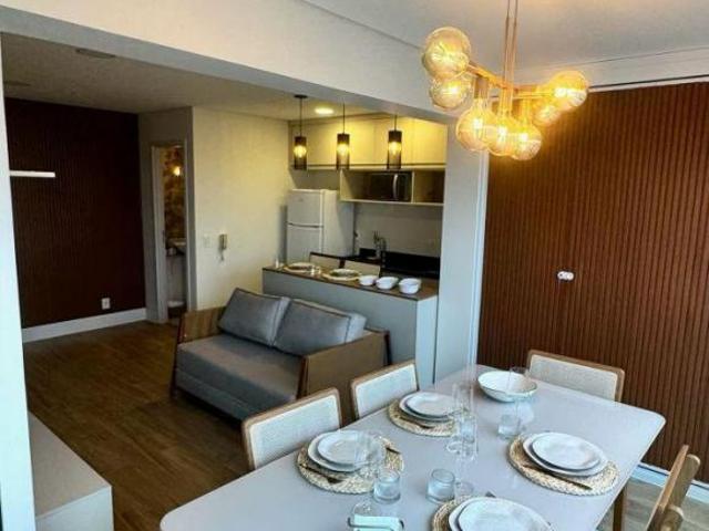 Apartamento mobiliado, uma vaga de garagem, 1 suíte, próximo ao aeroporto de Congonhas