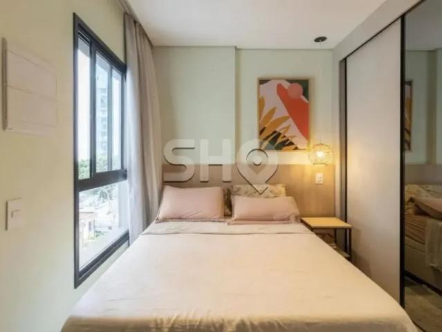Apartamento mobiliado à venda em Pinheiros com 1 dormitório e 1 vaga