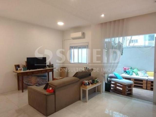 Apartamento modelo Garden a venda com quintal privativo e churrasqueira!