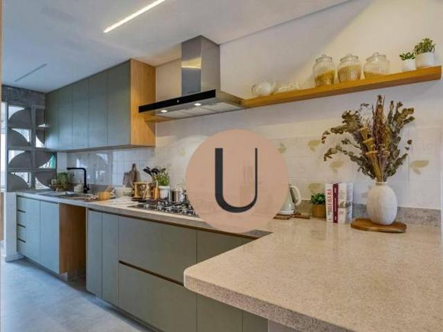 Apartamento Modernizado com 03 dormitórios, 01 Suíte e muito charme em Pinheiros