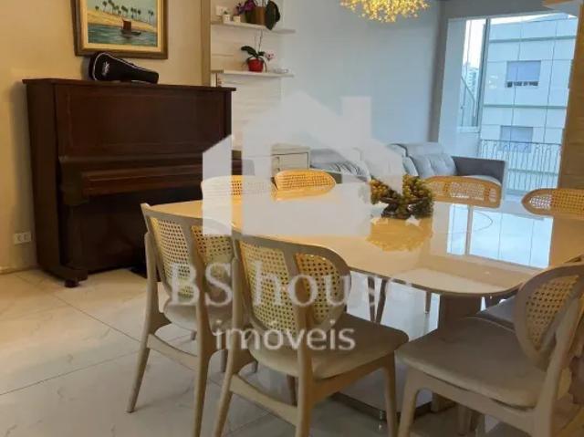 Apartamento modernizado com móveis planejados
