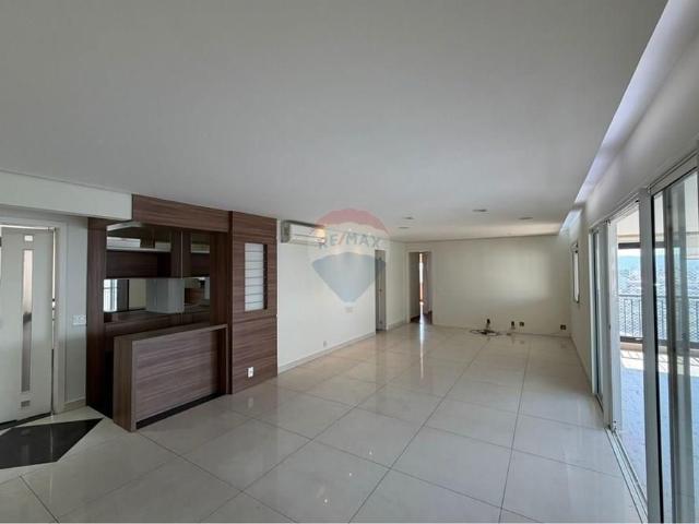 Apartamento Moderno na Barra Funda: Alugue Já!