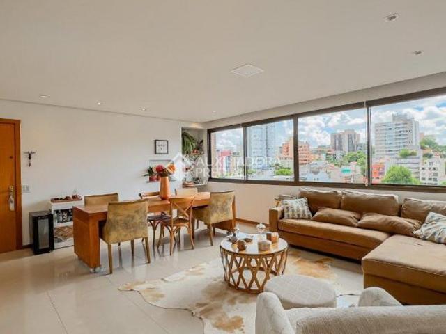 Apartamento Moderno, Bairro Auxiliadora com Vista Panorâmica