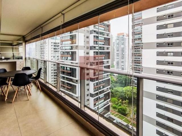 Apartamento moderno e novo no Brooklin