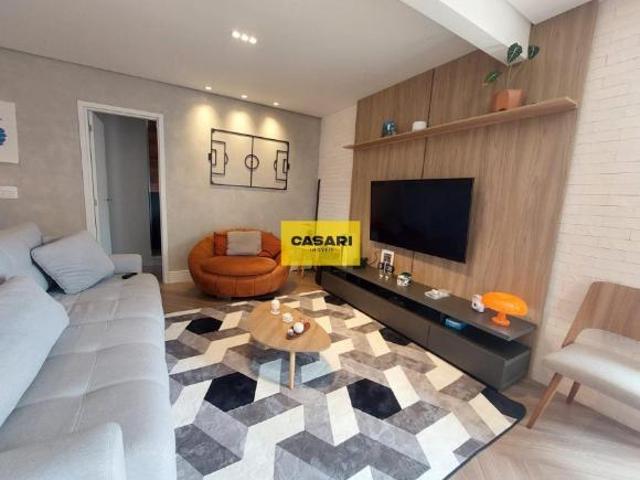 Apartamento moderno e reformado com 2 quartos, 1 suíte e 2 vagas no Jardim Hollywood – São Bernardo
