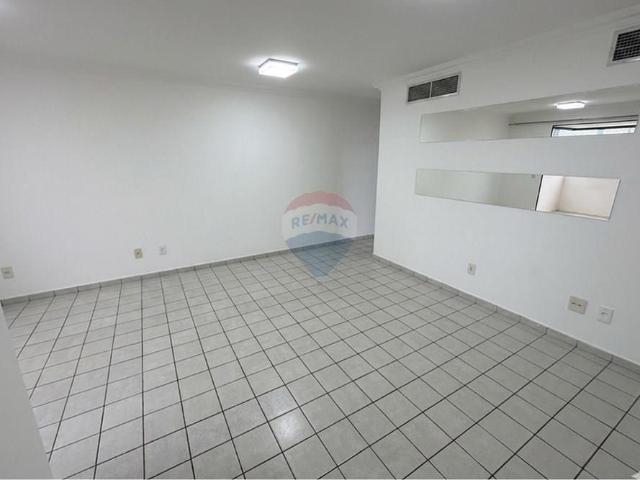 Apartamento 3 Quartos 1 suite, sala ampla para 2 ambientes, varanda, cozinha espaçosa