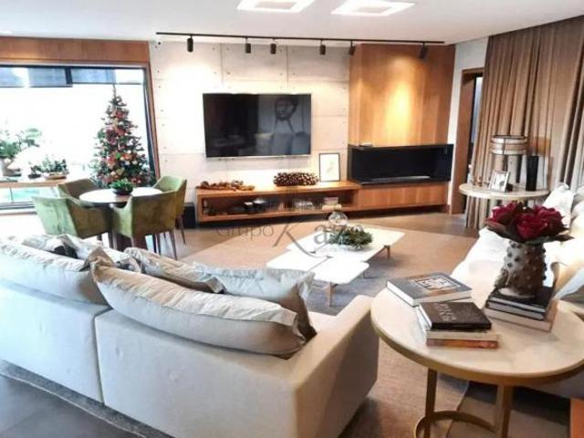 Apartamento Moema 4 Dormitórios 257m²