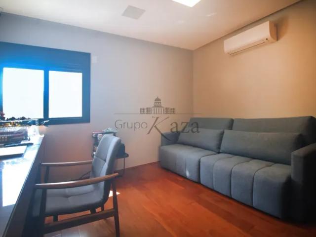 Apartamento Moema 4 Dormitórios 200m²