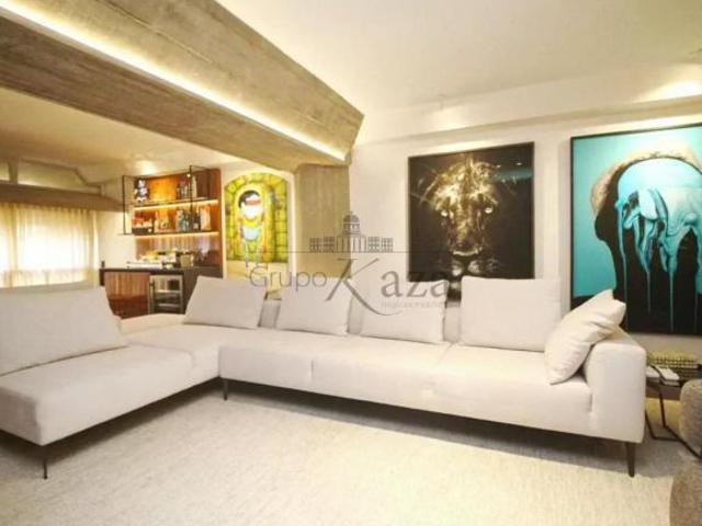 Apartamento Moema 4 Dormitórios 300m²