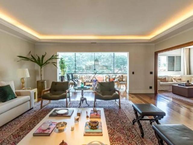 Apartamento Moema 4 Dormitórios 300m²