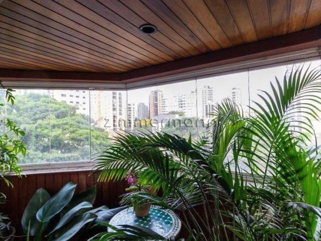 APARTAMENTO MOEMA 4 DORMITÓRIOS 3 VAGAS