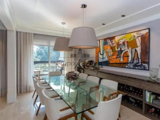 Apartamento Moema 4 Suítes 307m²