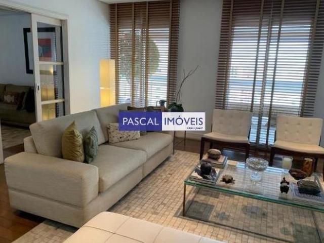 Apartamento Moema 03 dormitórios 04 vagas