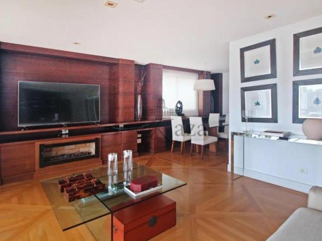 Apartamento Moema 2 Suítes 143m²