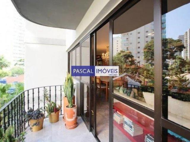 Apartamento Moema 2 Suítes 3 Vagas