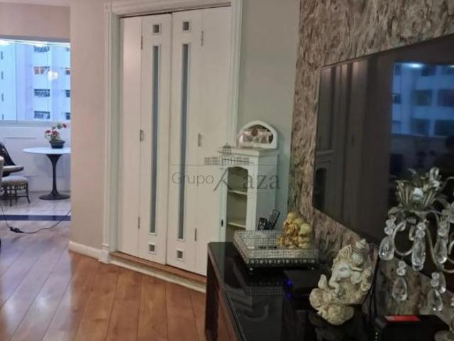 Apartamento Moema 3 Dormitórios 117m²