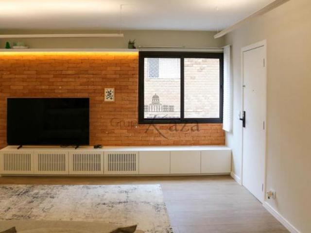Apartamento Moema 3 Dormitórios 120m²