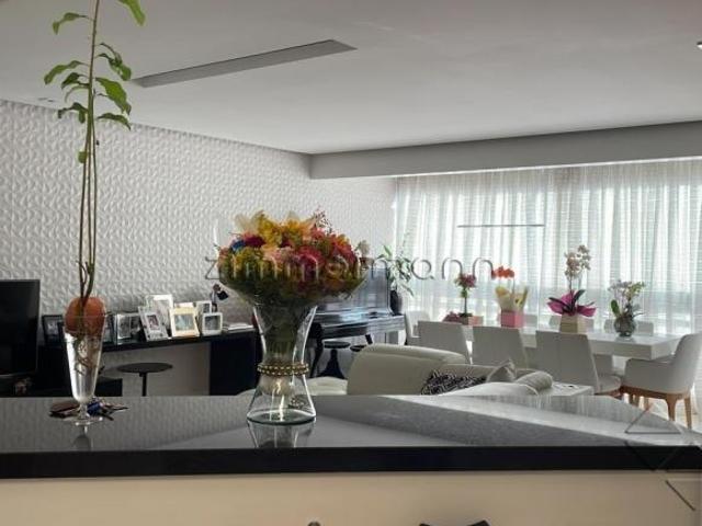 APARTAMENTO MOEMA 3 DORMITORIOS 2 VAGAS